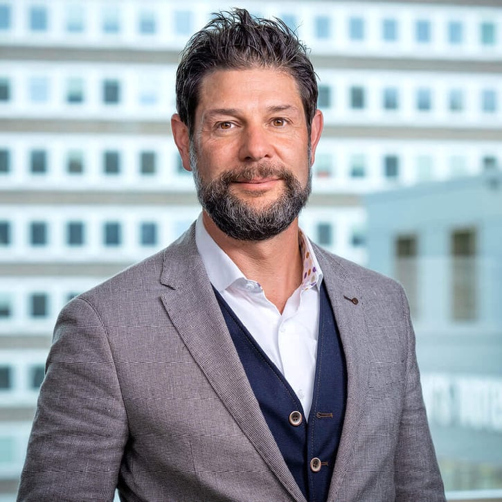 MEDIENMITTEILUNG: BlueStone wird zu Netrics Thun